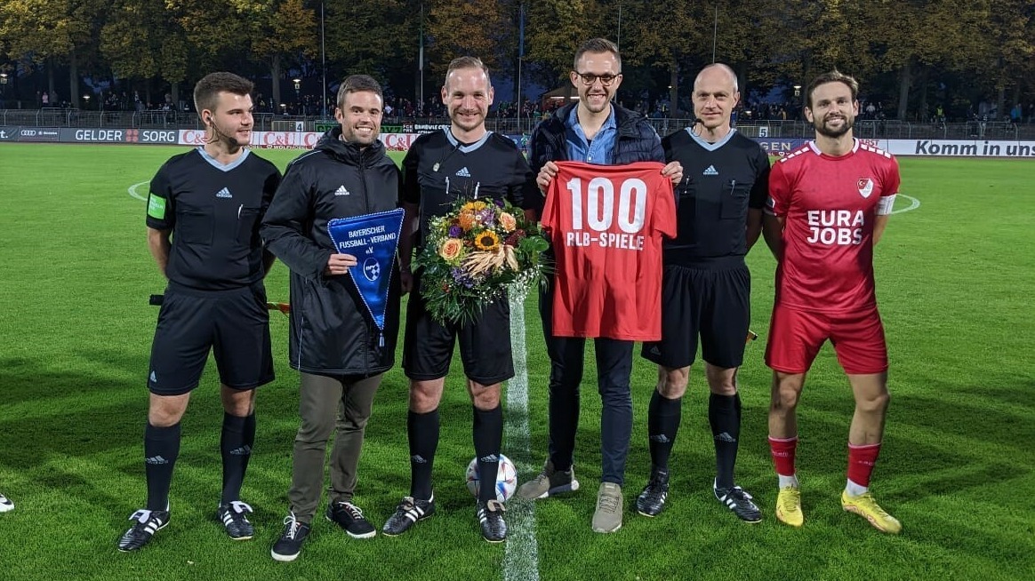 Schiedsrichter Stefan Treiber für 100. Regionalliga-Spiel geehrt | Wir ...